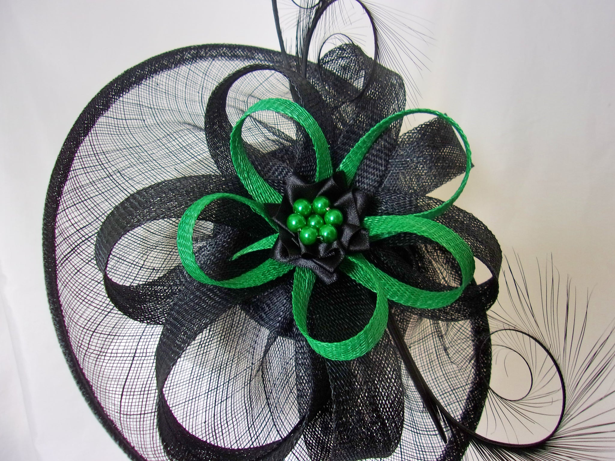 Emerald Green & Black Cecily Saucer Hat – Indigo Daisy Weddings